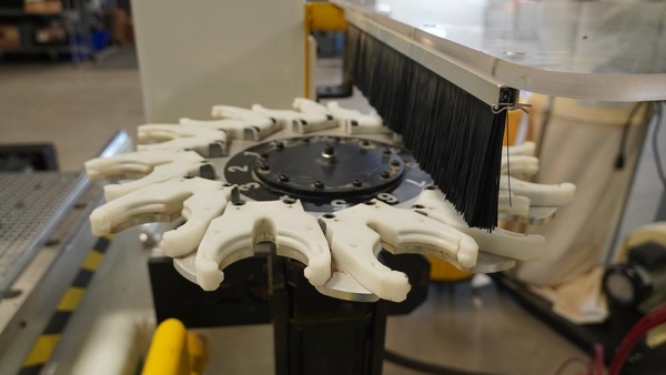 Used C.R. Onsrud Model 146C18 Twin-Table CNC Router